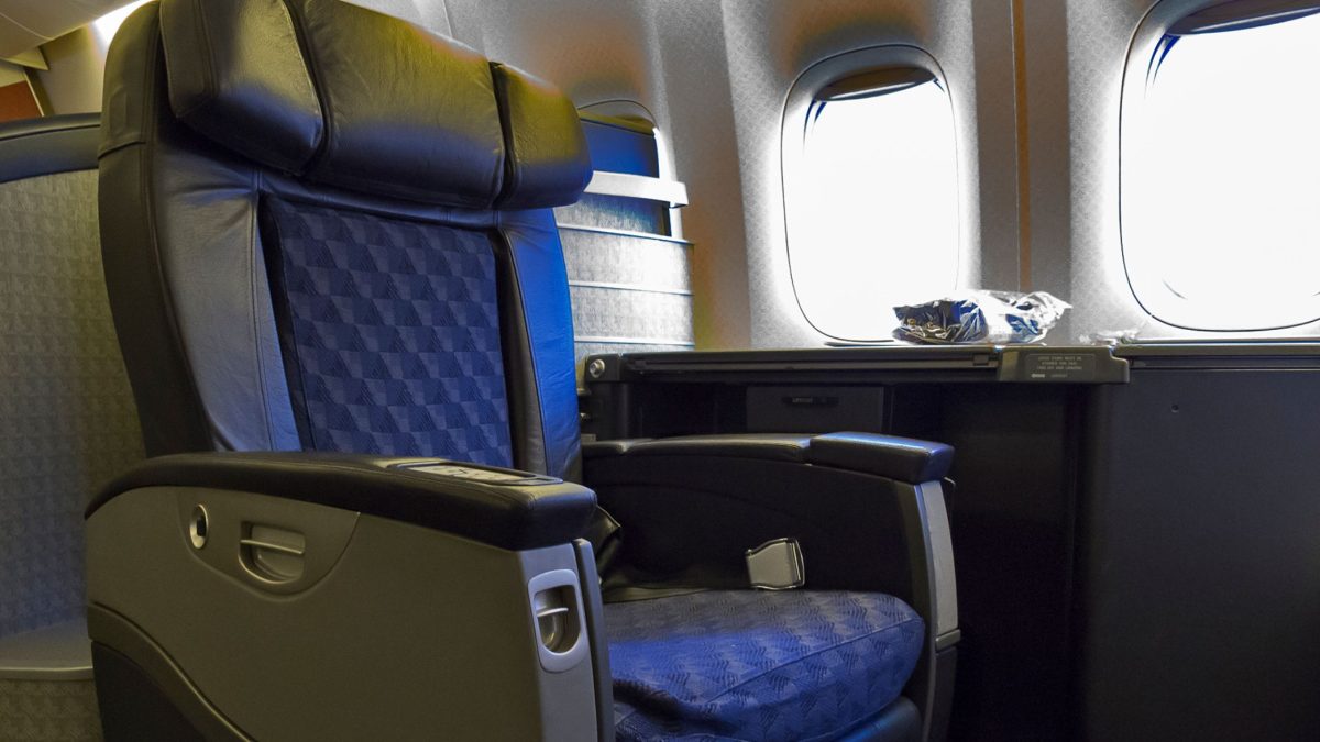 Best Guide to Fly First Class as a Family - Nomad Veronica