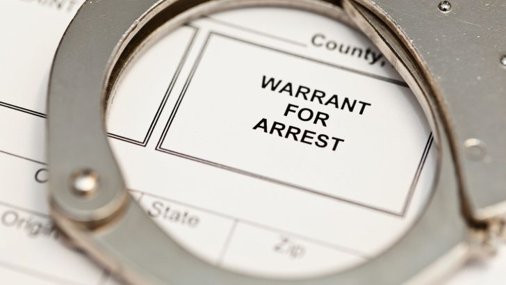 Do Airlines & TSA Know About My Outstanding Warrant? - Nomad Veronica