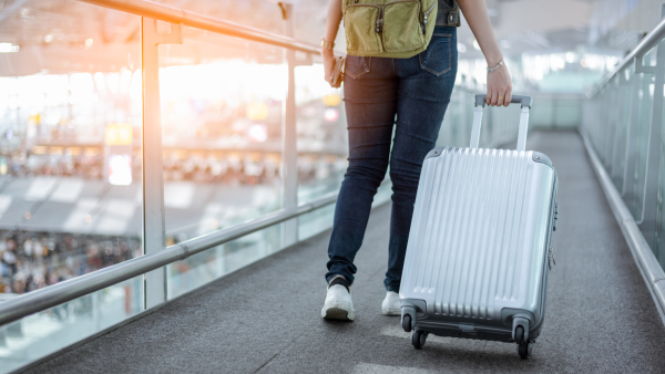 6 Best Stackable Luggage Sets for Every Budget - Nomad Veronica