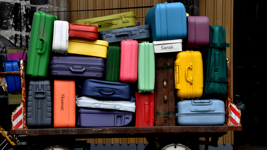 6 Best Stackable Luggage Sets for Every Budget - Nomad Veronica