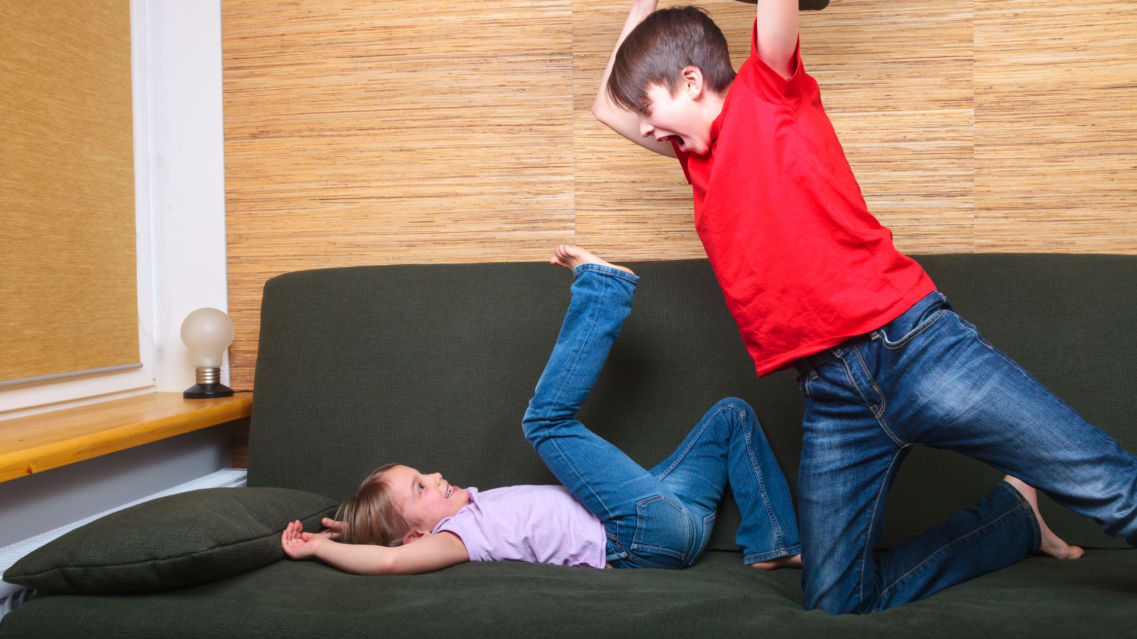 Fostering Strong Sibling Relationships: Tips and Tricks - Nomad Veronica
