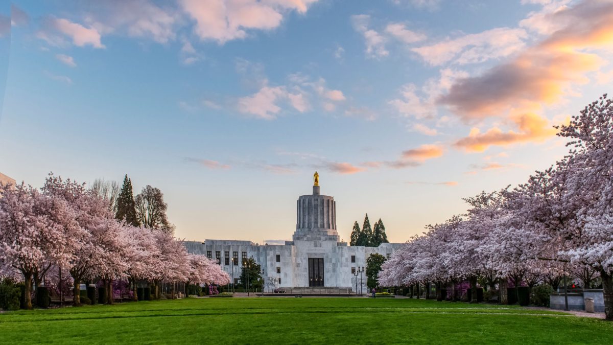 Explore Oregon Natural Wonders with Your Family on Vacation - Nomad ...