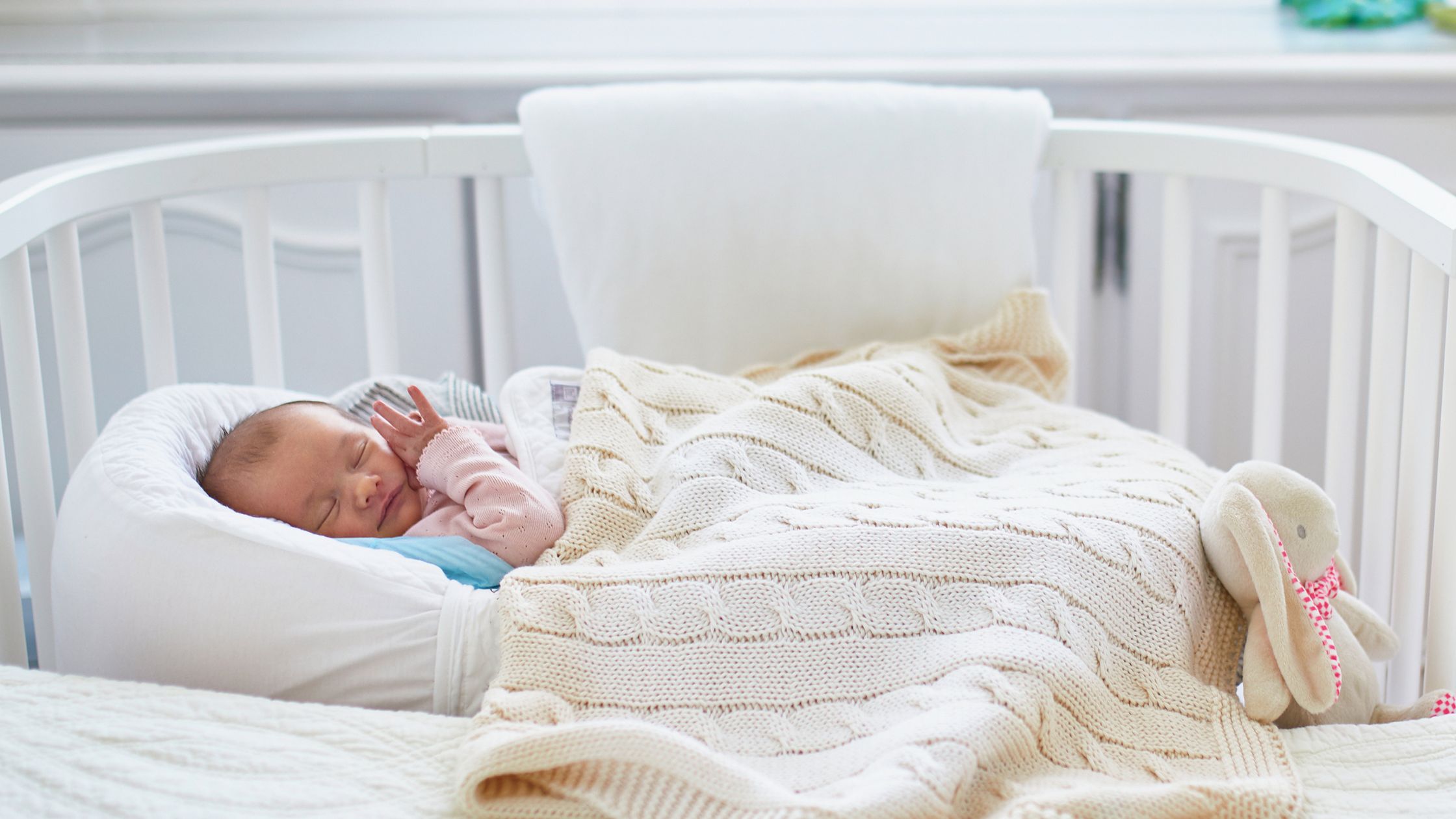 5 Best Travel Beds for Baby [2024 Guide] - Nomad Veronica