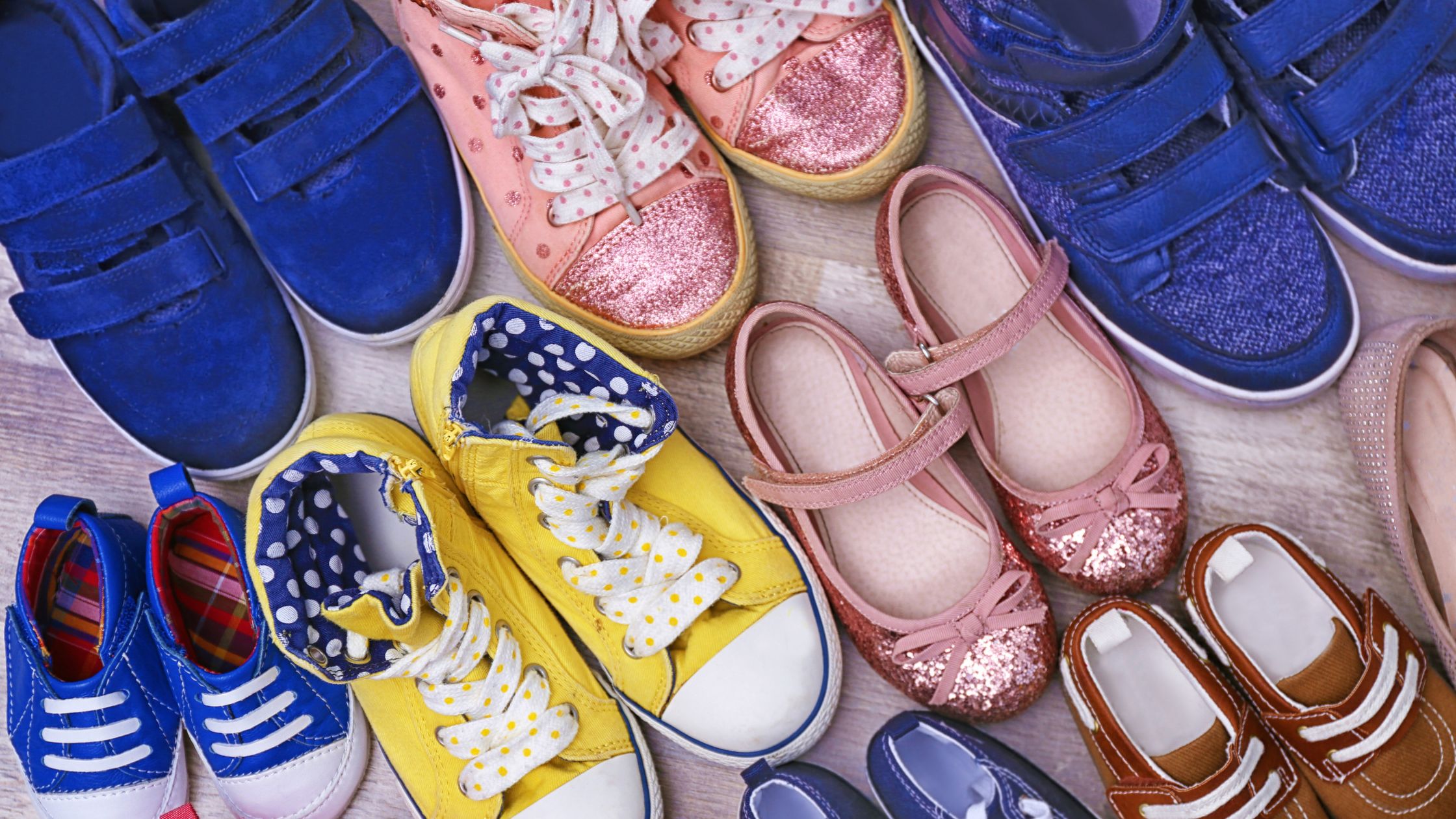 Top 20 Minimalist Shoes for Kids - Nomad Veronica