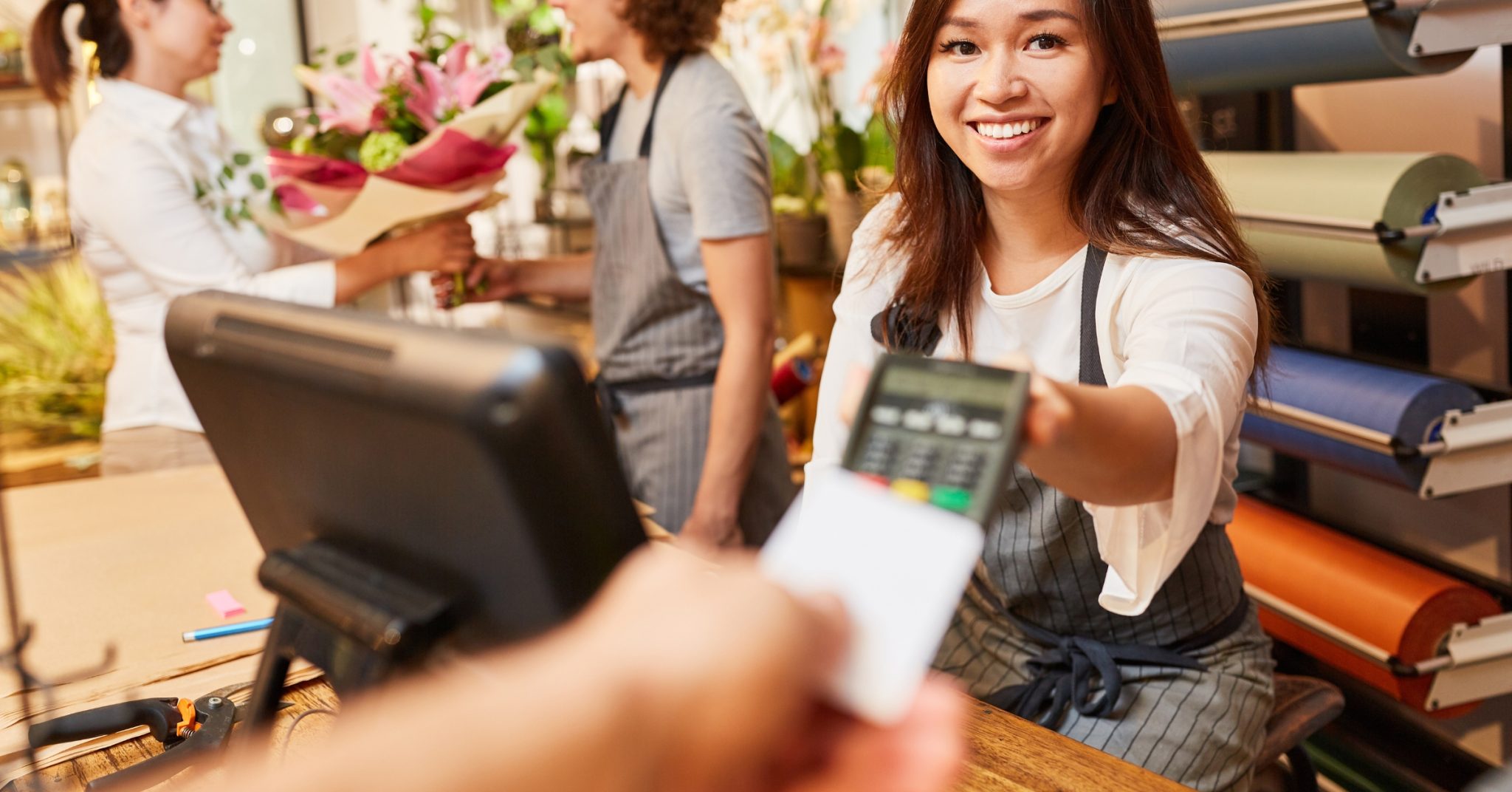 5 Best Travel Credit Cards for Parents Who Stay Home - Nomad Veronica