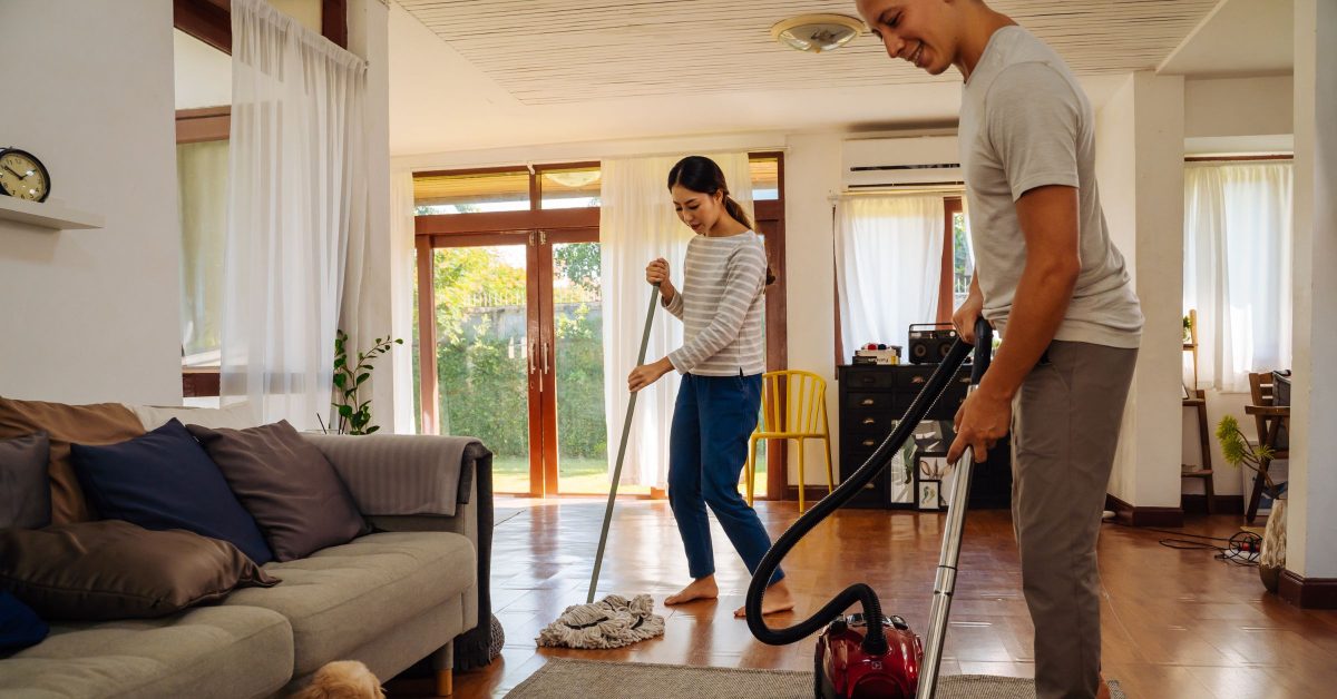 Managing Household Responsibilities Fairly and Effectively - Nomad Veronica