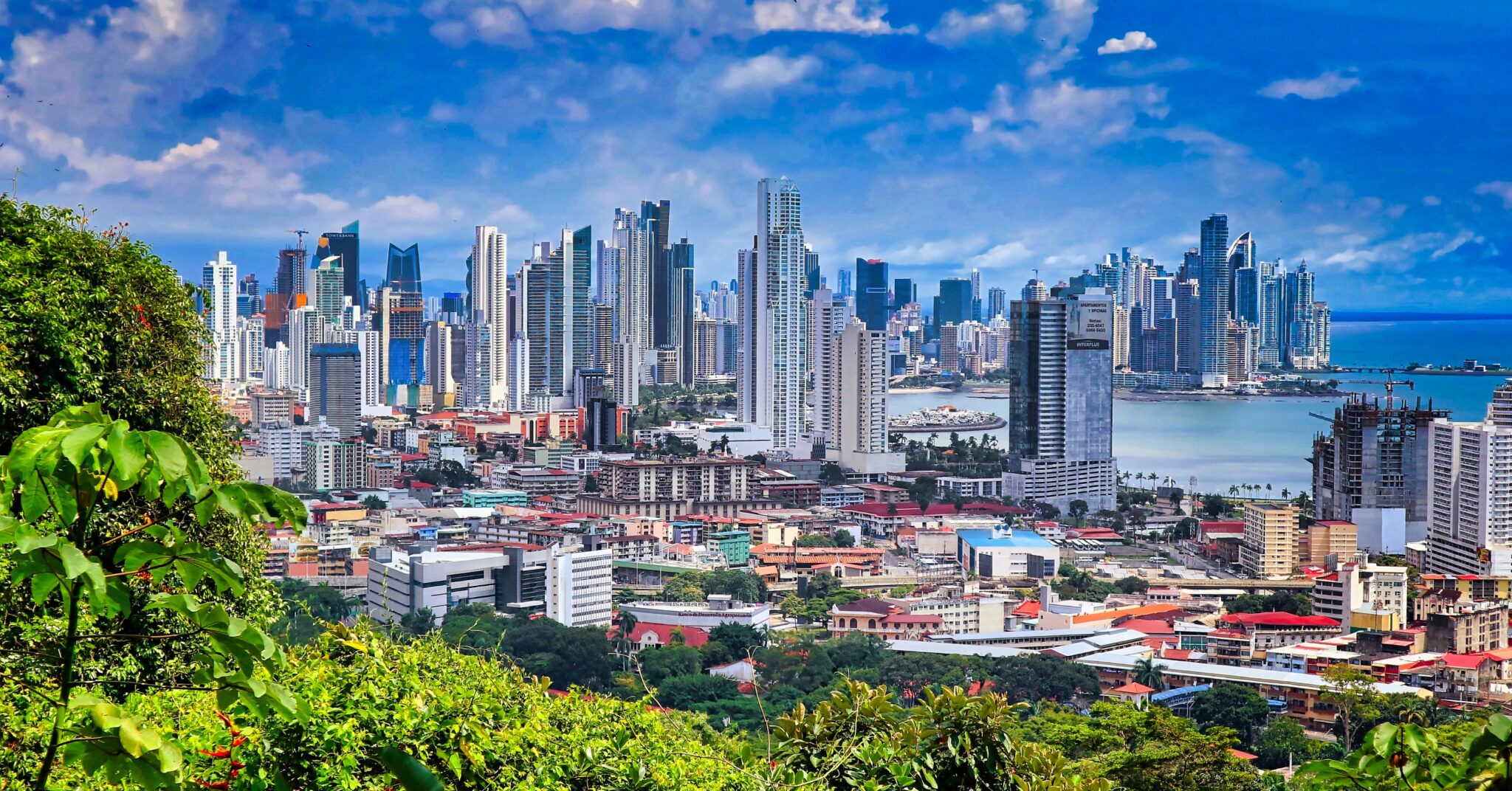 Americans Moving to Panama [Complete Expats Guide] - Nomad Veronica