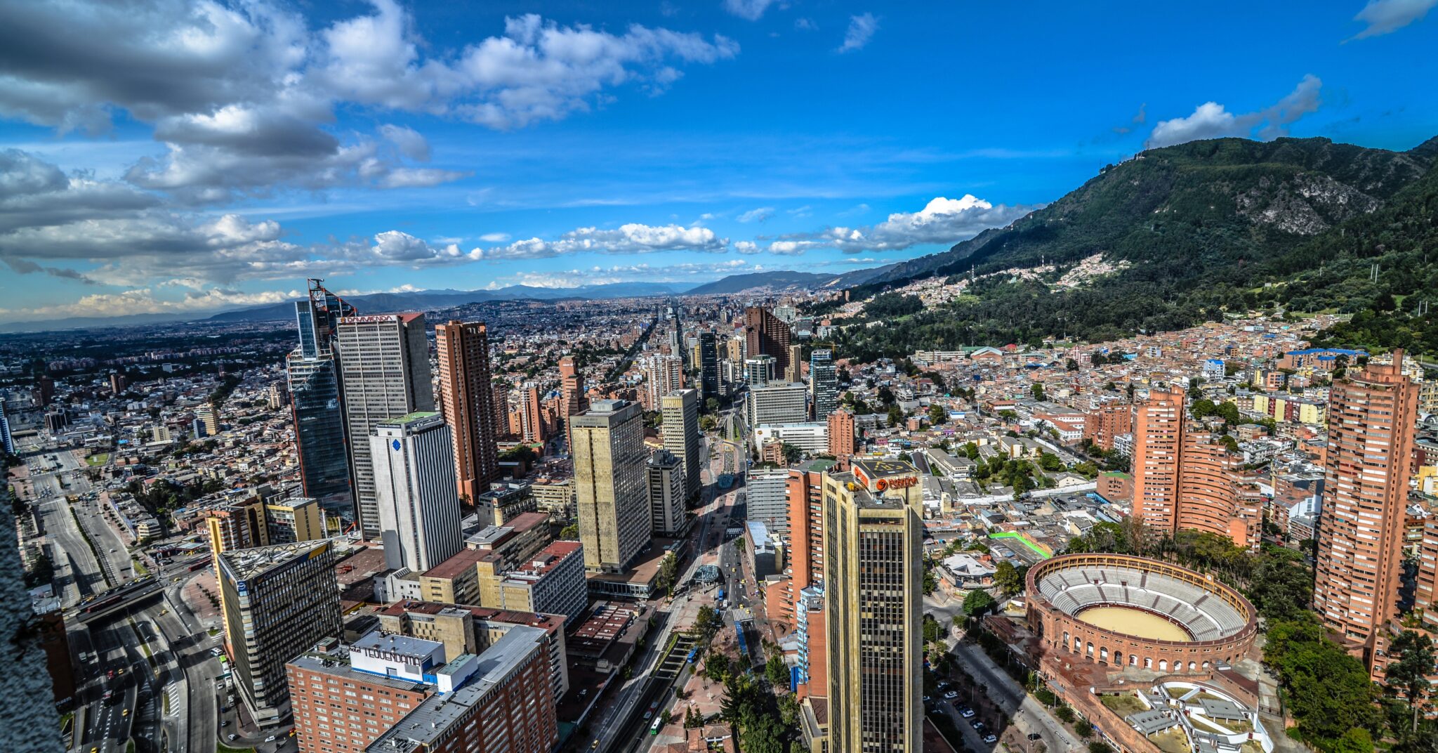 Moving to Colombia from the U.S. [Expats Guide] - Nomad Veronica